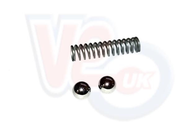 GEAR SELECTOR BALL AND SPRING SET – STANDARD SPRING – VE UK